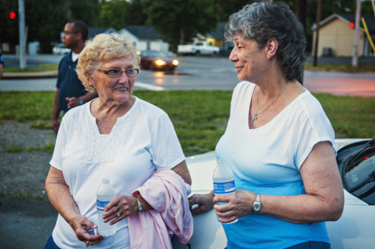 Participants tour language center | Bowling Green Daily News