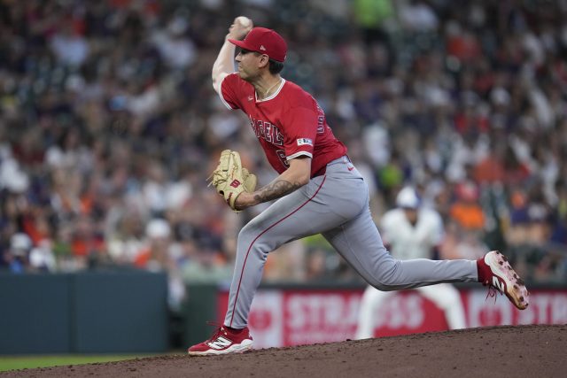 BG’s Darrell-Hicks fires two scoreless innings in Pirates debut ...