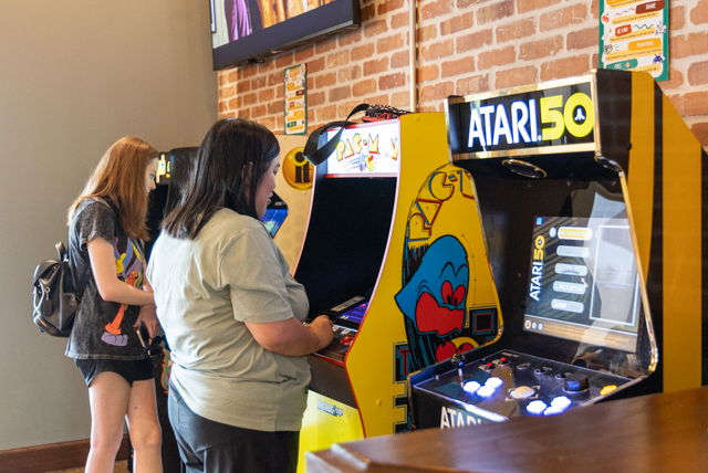 Atomic Kitchen offers classic food with side of nostalgia | Bowling ...