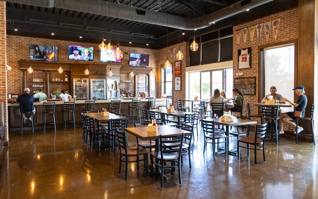 Atomic Kitchen offers classic food with side of nostalgia | Bowling Green Daily News