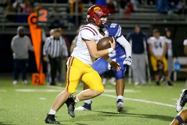 Trojans outlast Dragons 38-32 in see-saw battle | Bowling Green Daily News