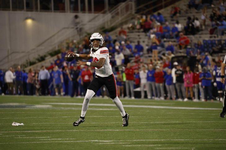 Tisdale slated to start again at QB for Tops | Bowling Green Daily News
