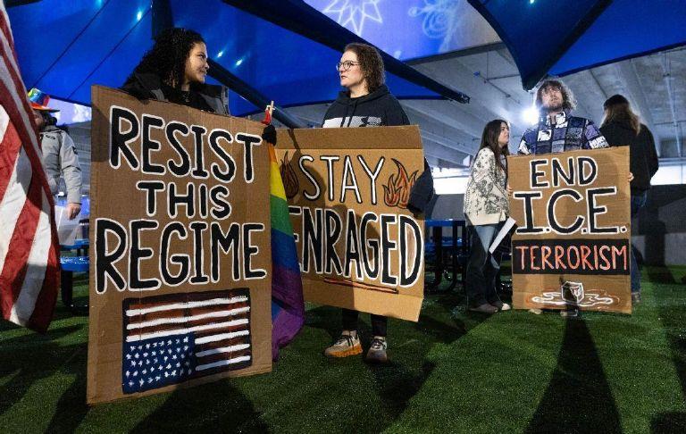 Local groups holds protest against ICE after shootings | Bowling Green ...