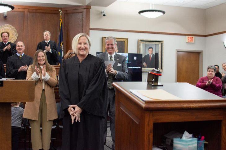 Simpson sworn in as family court judge | Bowling Green Daily News