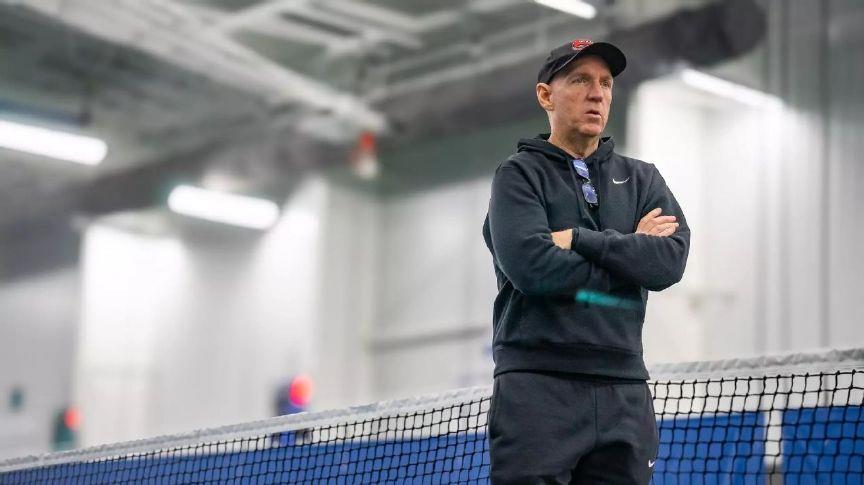 Lady Toppers drop match at Louisville | Bowling Green Daily News